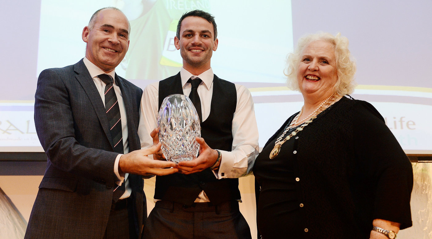 Barr takes top gong at 2016 Irish Life Health National Athletics Awards ...